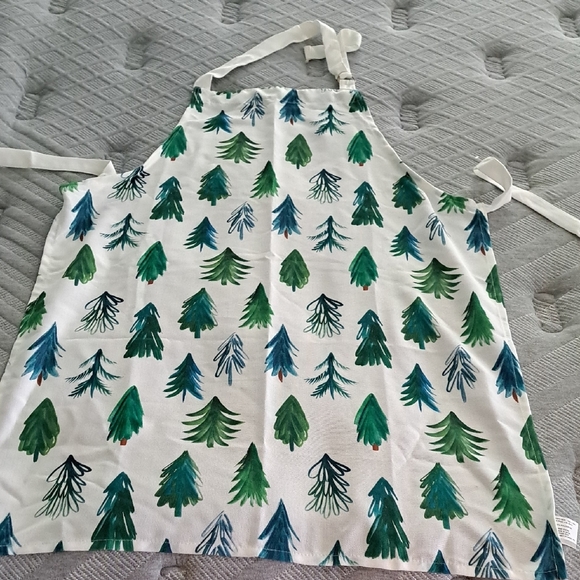 Dining | Tree Pattern Apron | Poshmark